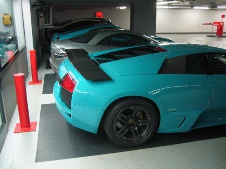 Turquoise Ferrari en Lamborghini - Autoblog.nl